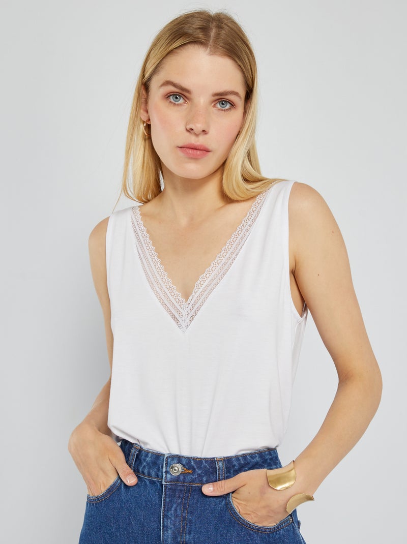 Camiseta elástica con encaje - Blanco - Kiabi - 7.00€