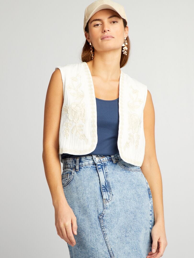 Chaleco con bordados - BEIGE - Kiabi - 15.00€