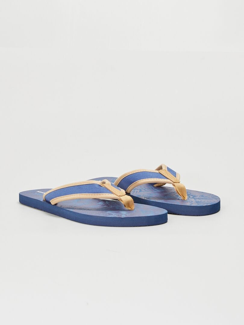 Chanclas estilo selva - AZUL - Kiabi - 7.00€