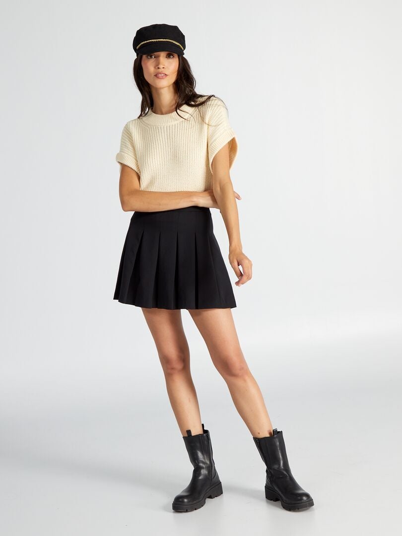 Falda Corta Plisada Negro Kiabi 2000€