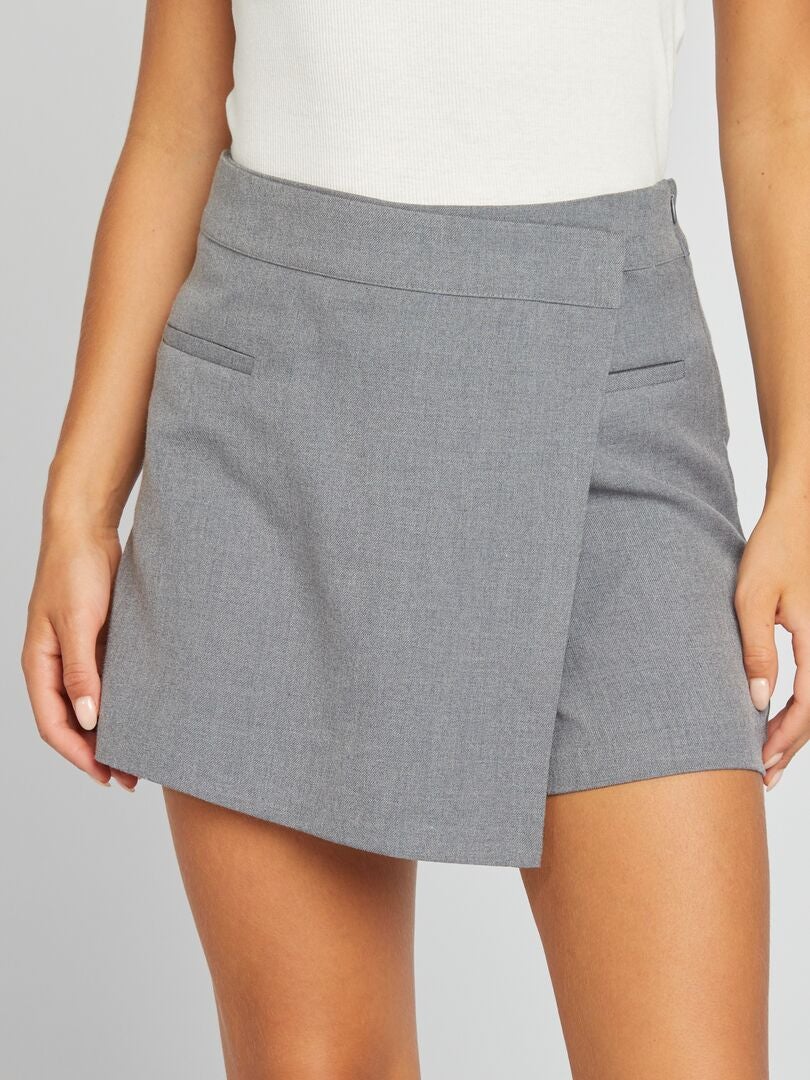 Falda short corta - GRIS - Kiabi - 15.00€