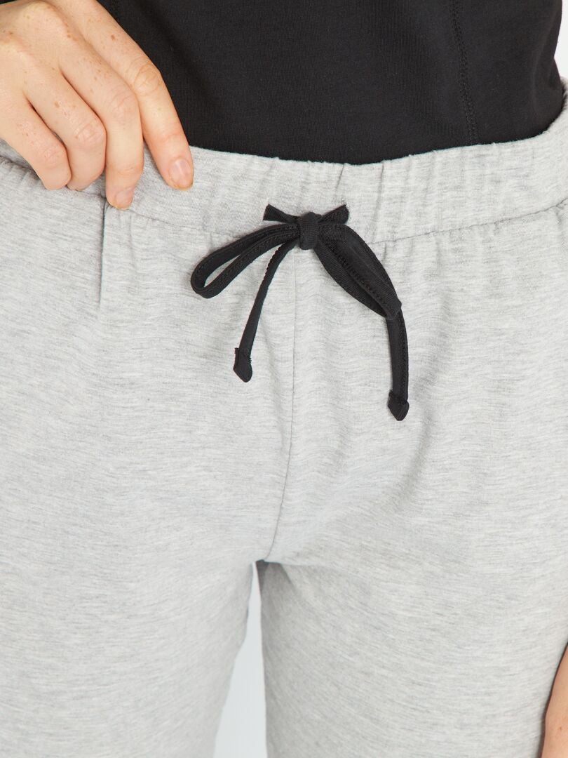 Jogging de punto - gris - Kiabi - 14.00€