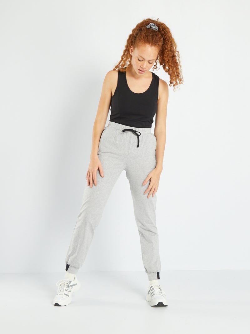 Jogging de punto - gris - 14.00€ - Kiabi