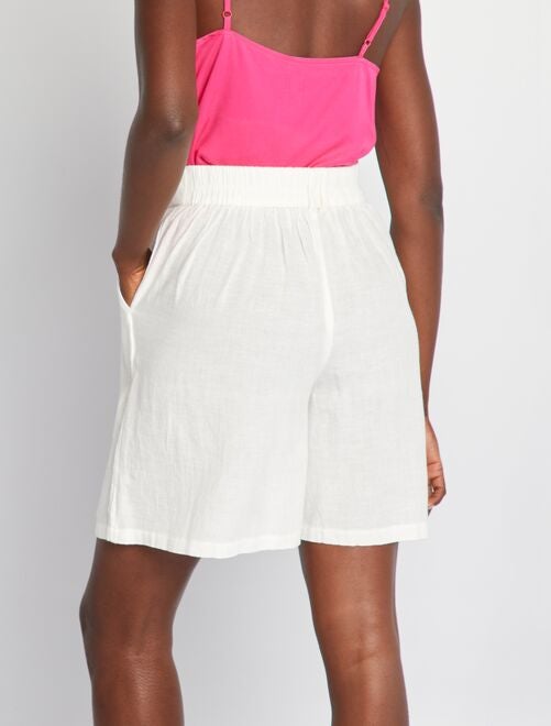 Short blanco mujer