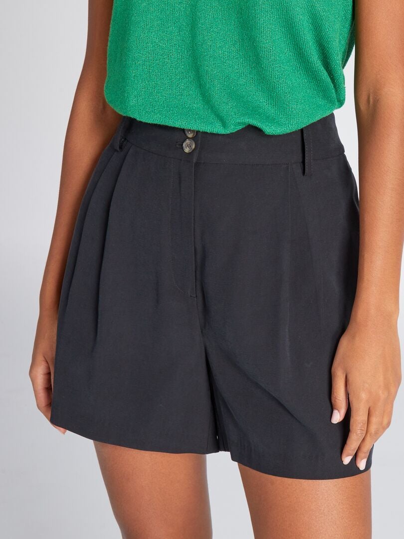 Short liso - Negro - Kiabi - 18.00€