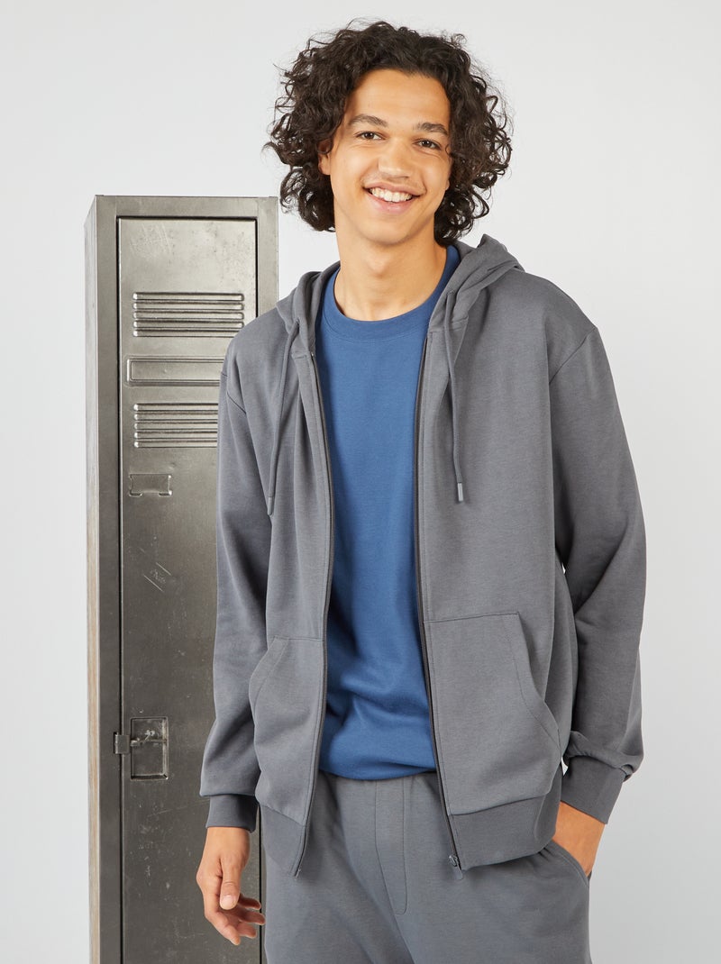 Sudadera con capucha y cremallera - GRIS - Kiabi - 12.00€ Sudadera con capucha y cremallera - GRIS - Kiabi - 12.00€