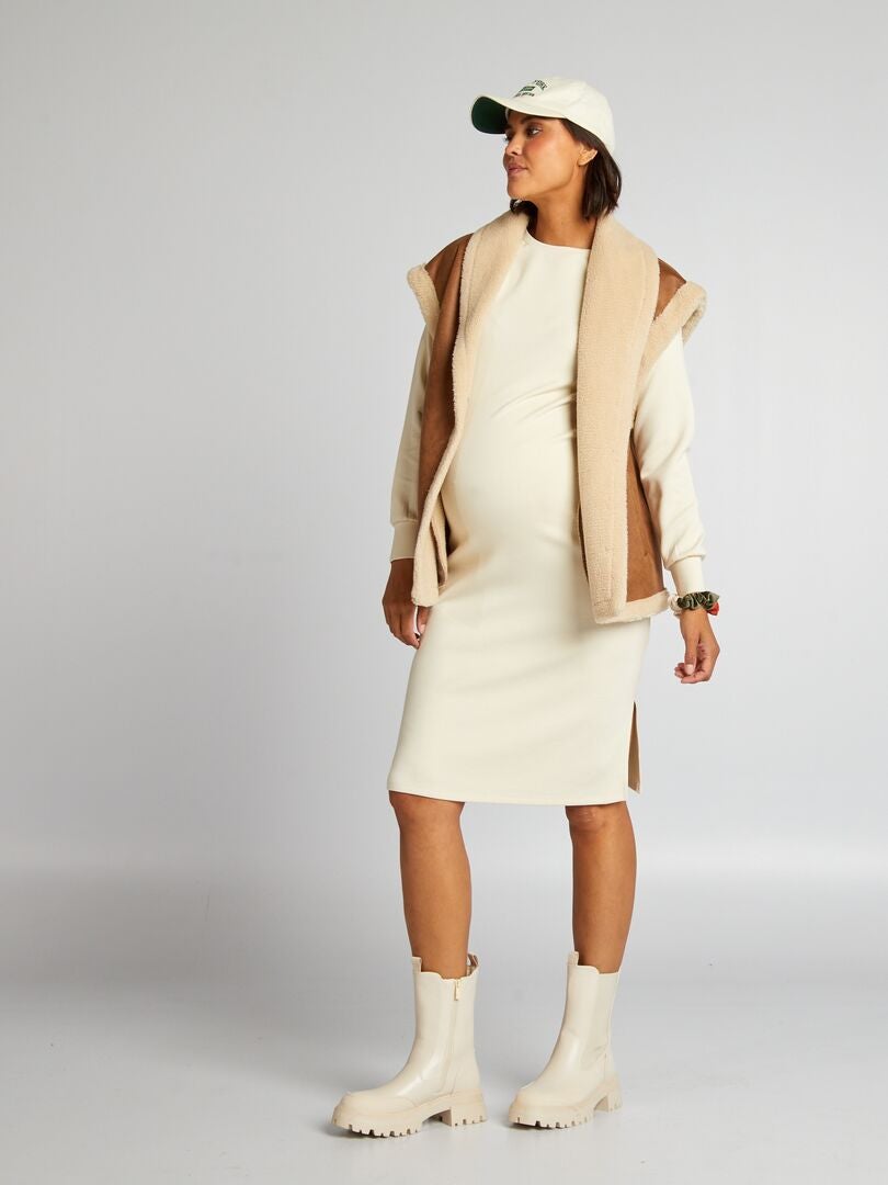 Vestido tipo camiseta de tejido suave - beige - Kiabi - 22.00€